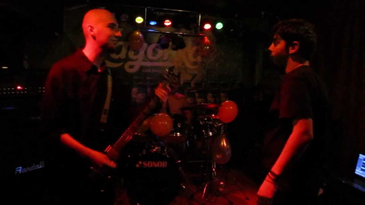 Grossness - live 24.03.2012 - YouTube