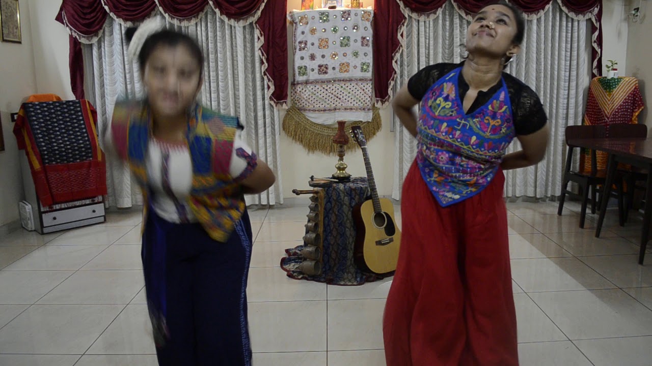 Lokada Kalaji folk dance by Supriya & Divya - YouTube Music