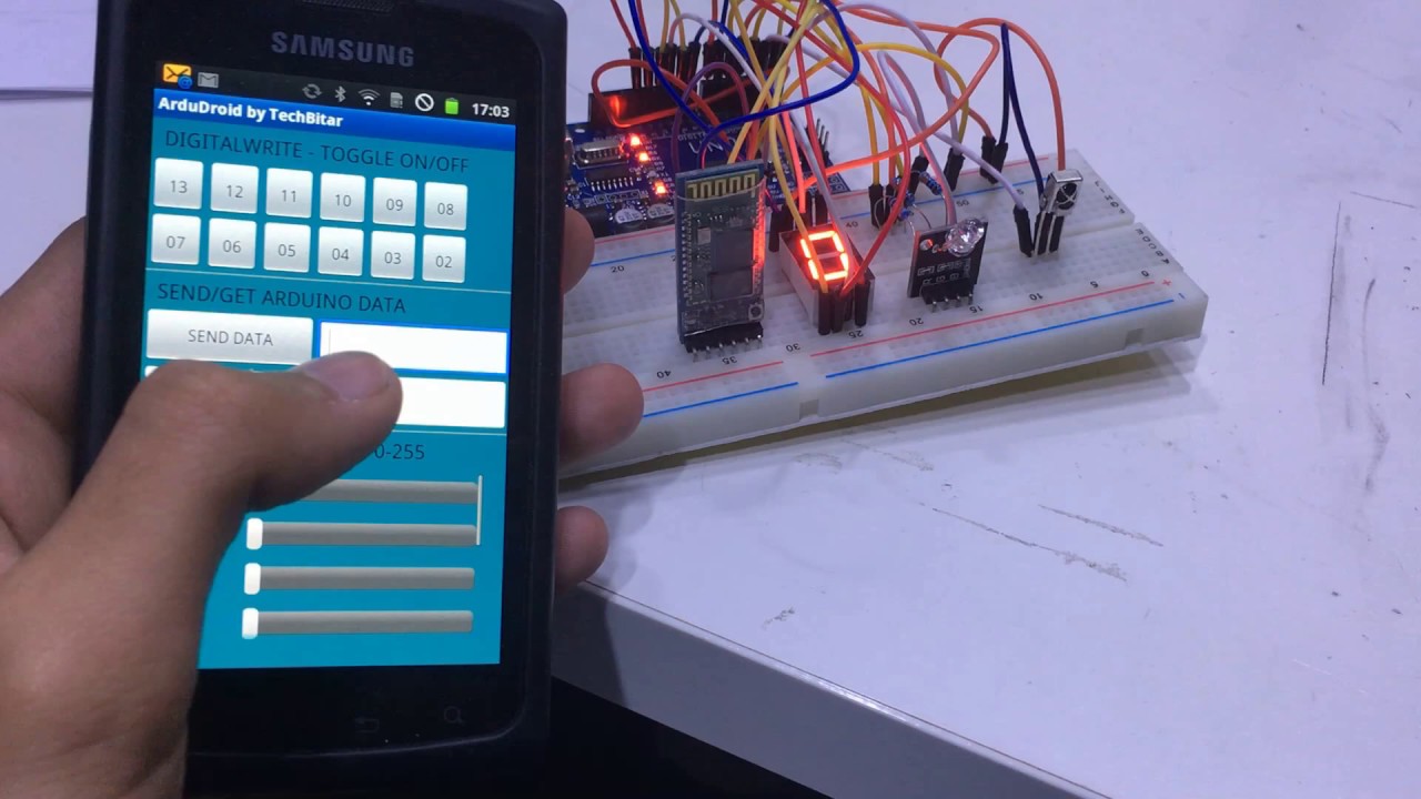 Using a HC-05 Bluetooth Module with Arduino - YouTube