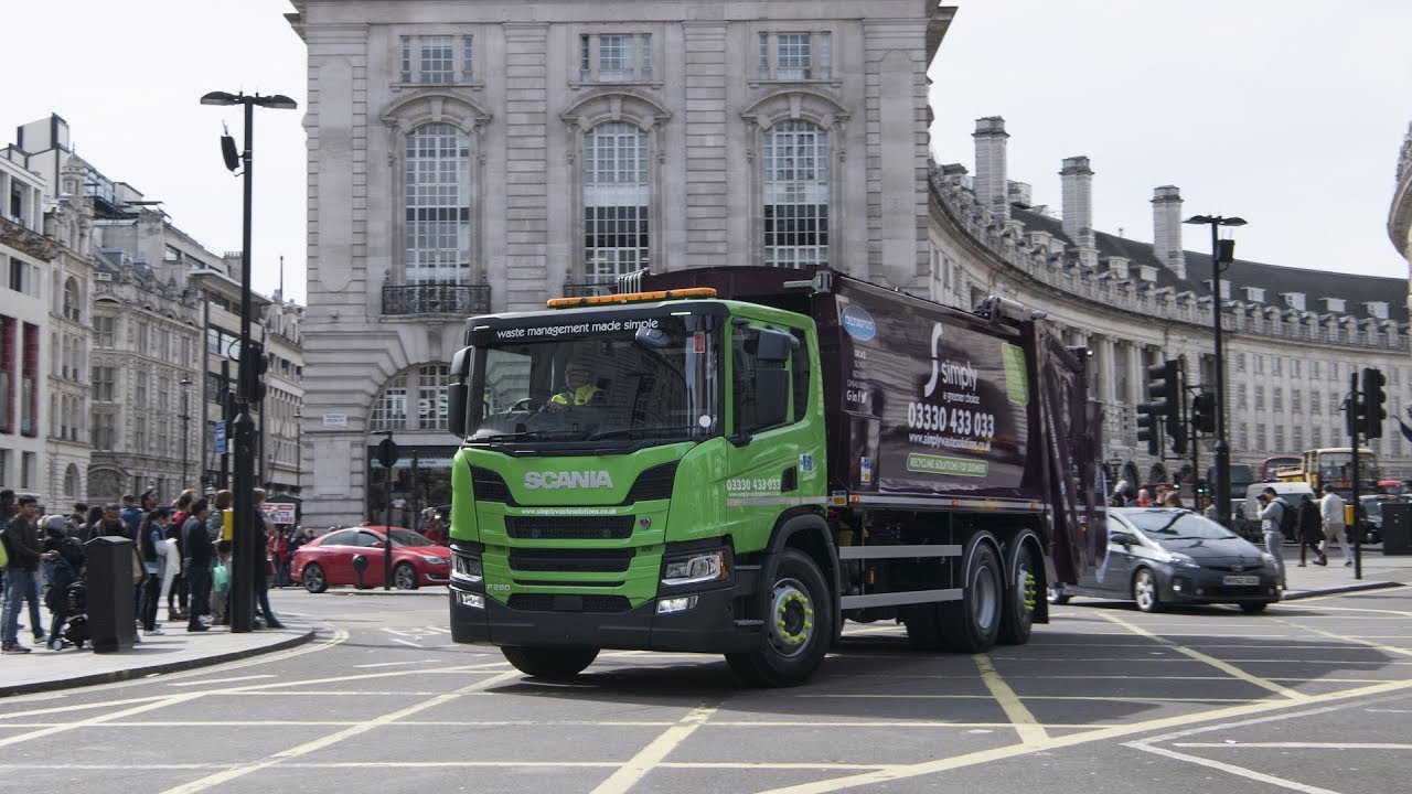 Scania ‘dustcarts’ help keep London clean and safe - YouTube