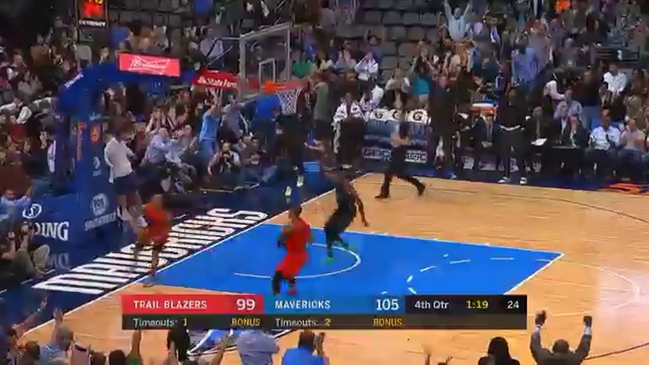 Sick Dennis Smith Jr Alley Oop Dunk - YouTube