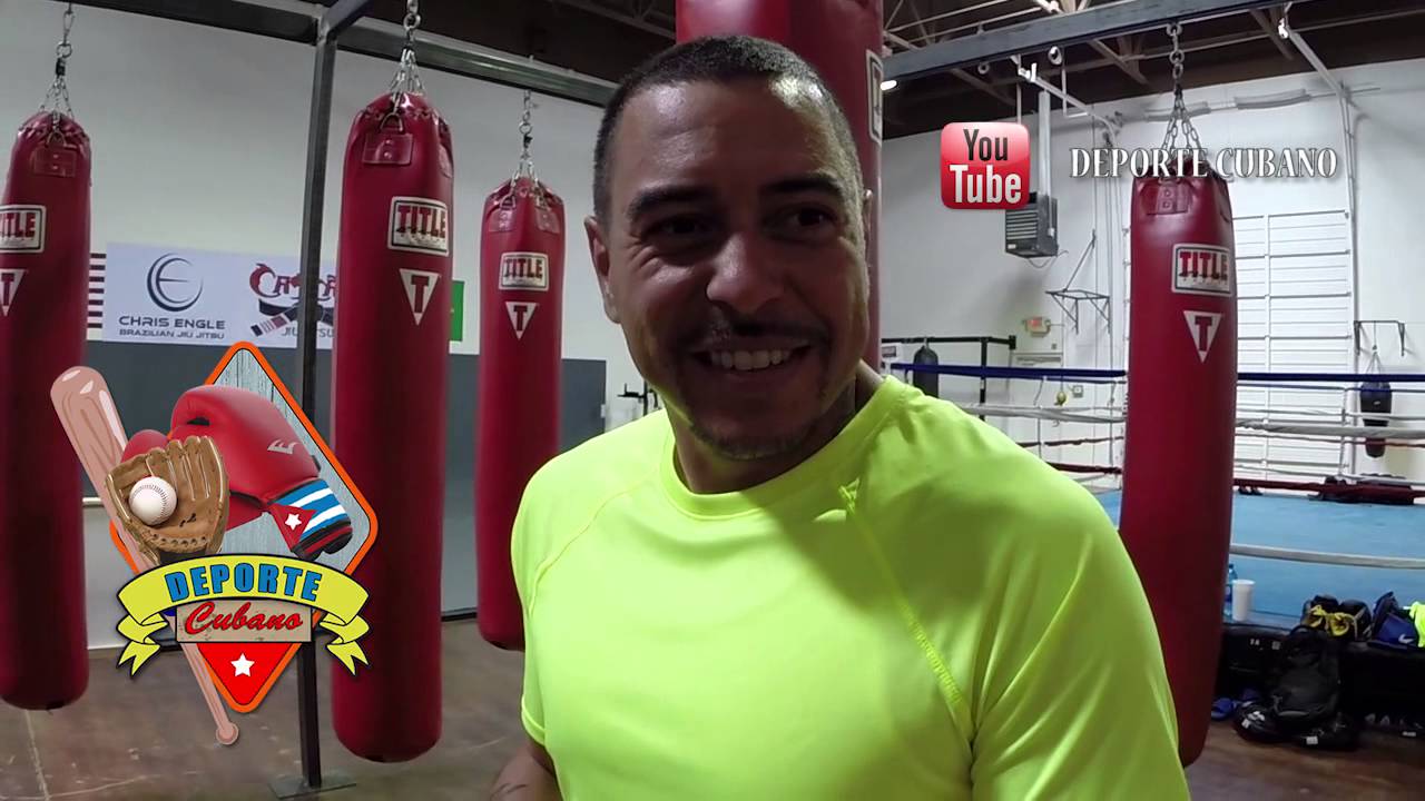 Michael Robles entrenador de Boxeo - YouTube