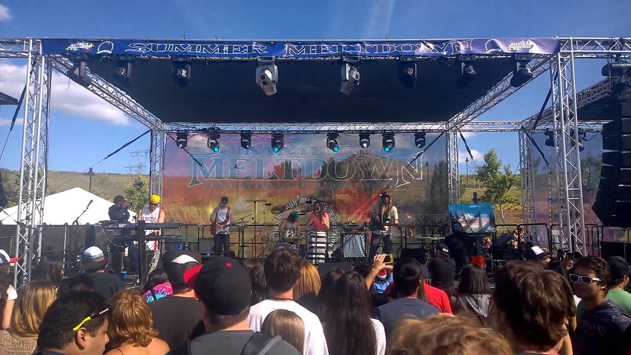Mystic Roots "earth song" live at Summer Meltdown 2014 - YouTube