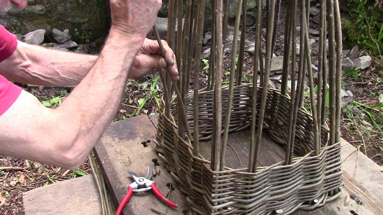 Ooh Look! New Donkey Panniers ( Creels, Wicker Baskets ) For Nell - YouTube