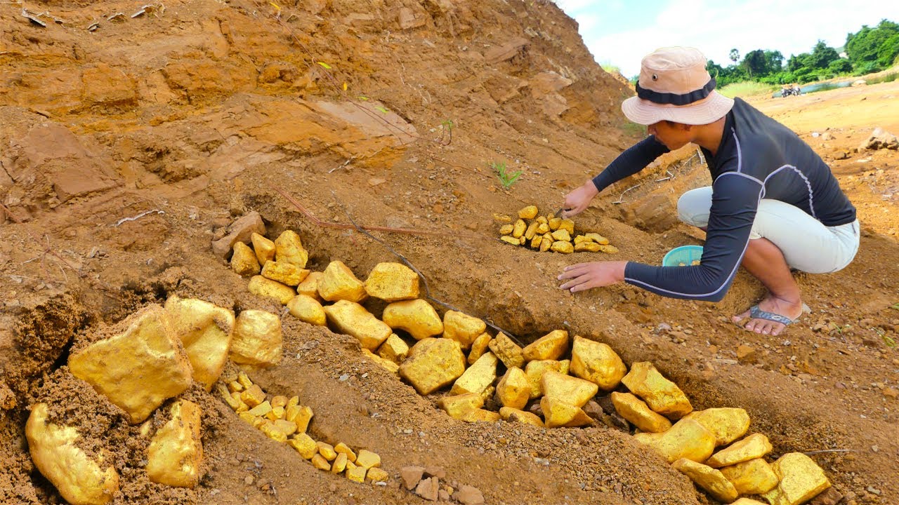 Diamond Hunting Ly mining gold- Found & digging gold under stone - YouTube