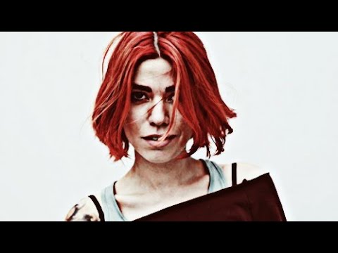 Avlu ~ Azra ft. Deniz