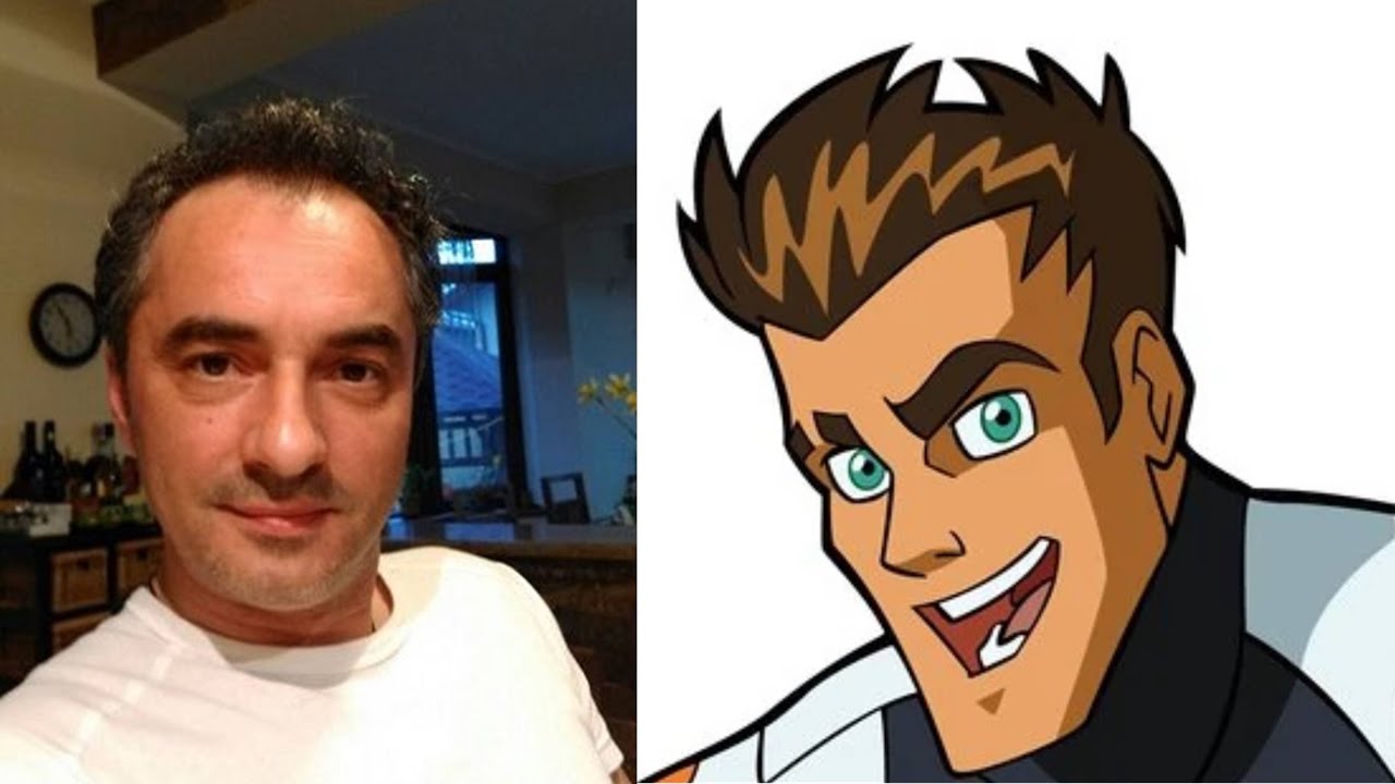 Marius Săvescu - Axel Manning (A.T.O.M) - YouTube