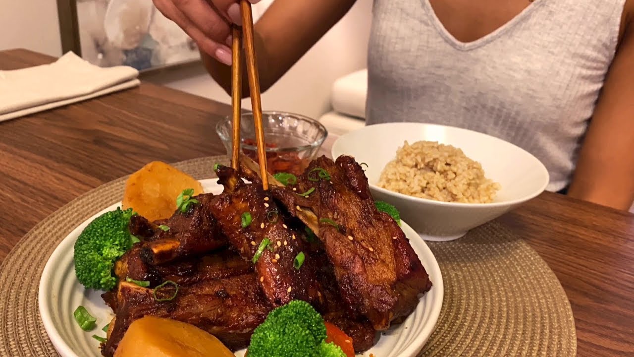 Korean Style Sticky Pork Ribs | Easy Recipe | Podo's Cooking - YouTube