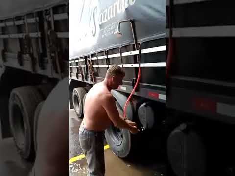 CHUVEIRO NO CAMINHÃO