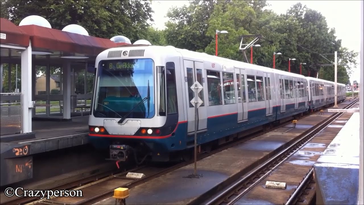 RET Metro Type S op Oosterflank Rotterdam richting Spijkenisse De ...
