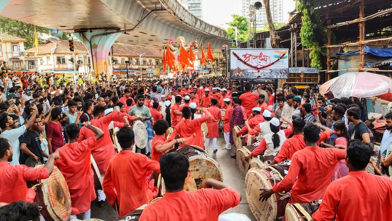 Kalachowki Cha Mahaganapati 2023 Aagman Sohala || Aaradhya Dhol Tasha ...