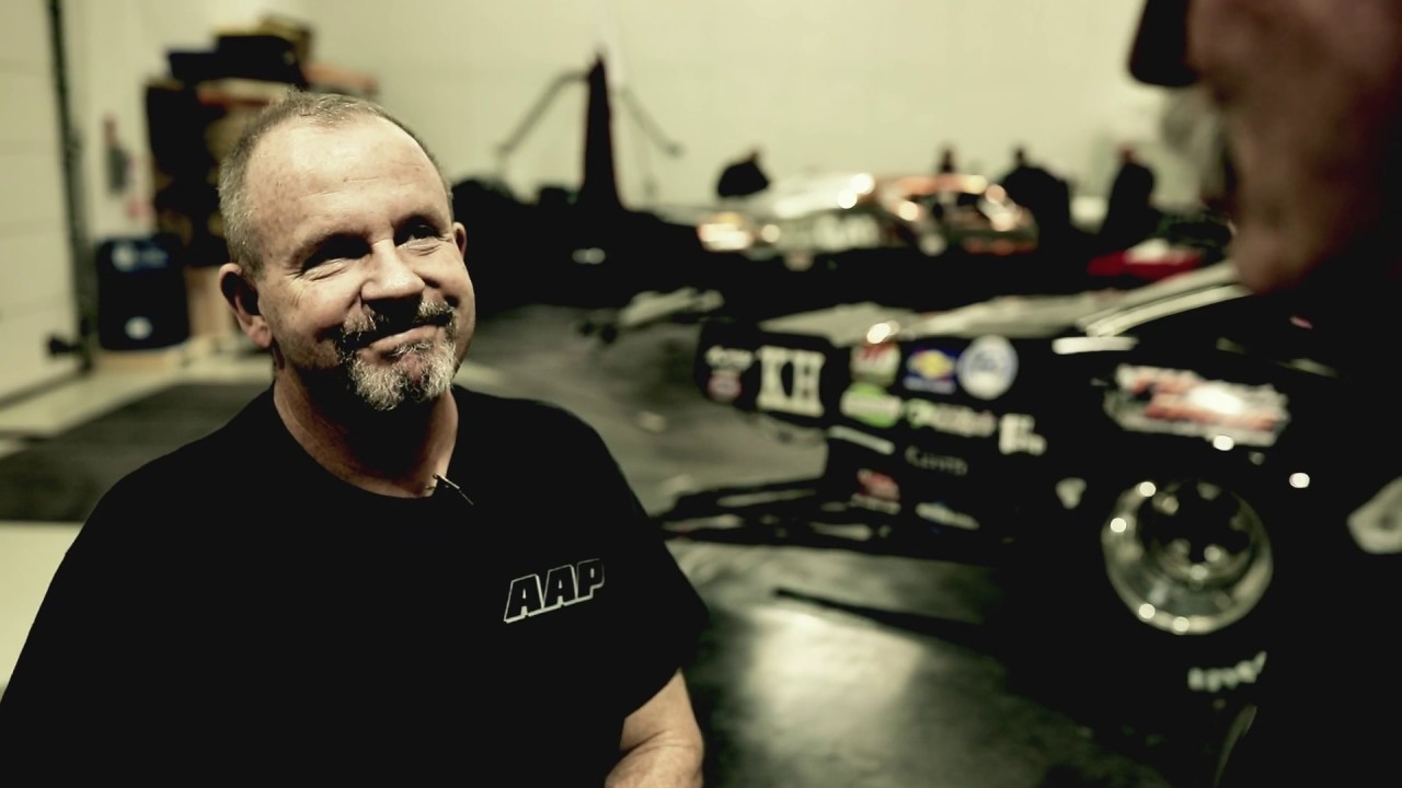 Todd Tutterow runs 3.70@200mph! Interviewed by NHRA announcer Alan ...