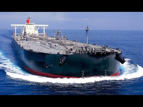 Xəzərdə nəhəng tanker neft buruğu ilə toqquşdu