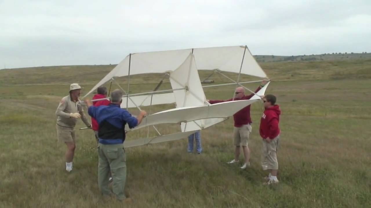 Grund Kite Flight in Callaway, Nebraska - YouTube