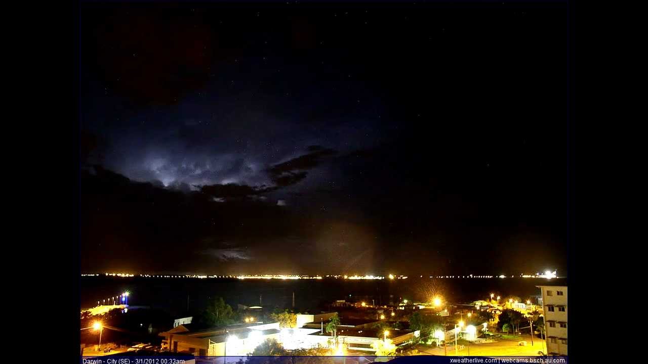 Cumulonimbus and lightning visible from Darwin, Australia (time-lapse ...