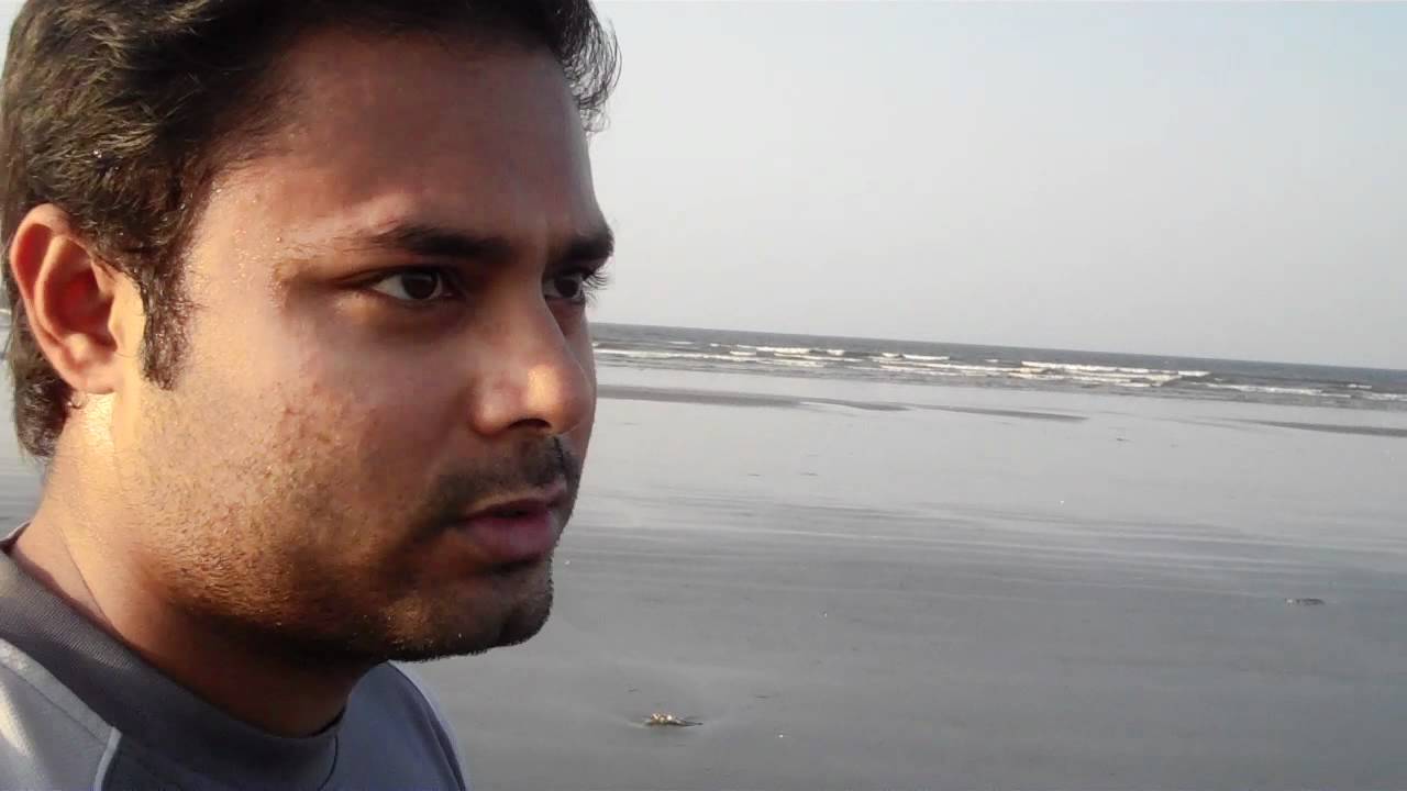 Why Pakistani ppl behave differently in other countries - YouTube