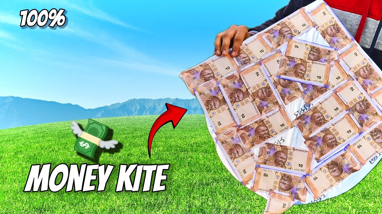 Normal kite v/s money kite🤑🤑 || आसमान में पैसे वाली पतंग | 😱100% ...