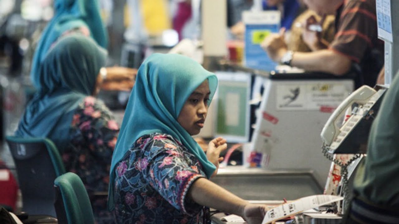 Customer Service Malaysia Memang Patut Kena Kecam!! - YouTube