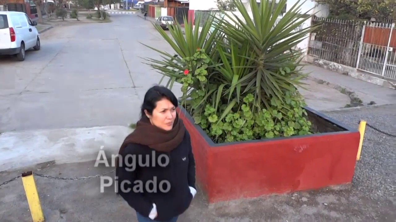 Ejemplo de Ángulos cinematográficos: Angulo picado. - YouTube