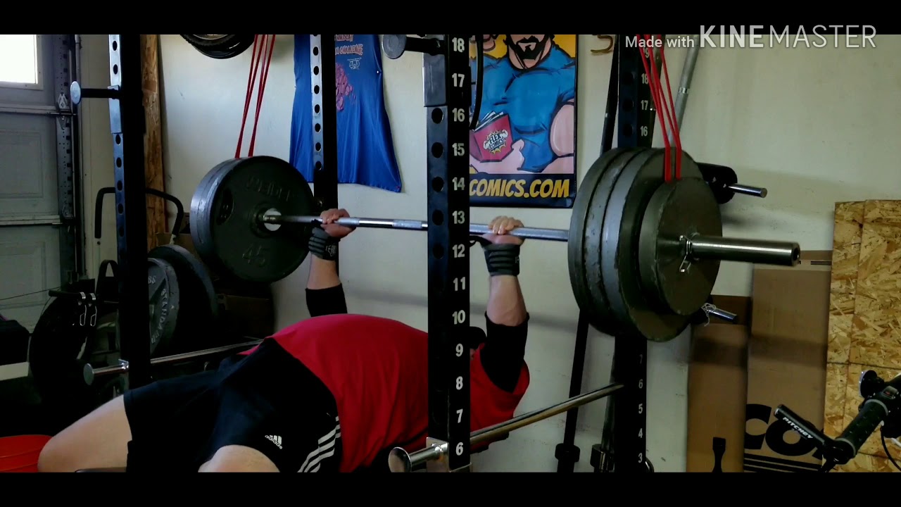 May this fat guy bench press heavy weight. - YouTube