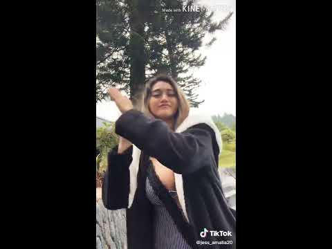 Jess Amalia Tik-Tok Hoottt