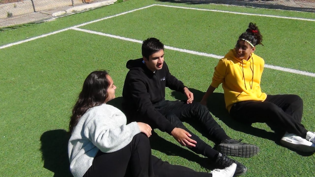 "Παίξε μπάλα" - Mια ταινία του club κινηματογράφου των Λυκείων της ...