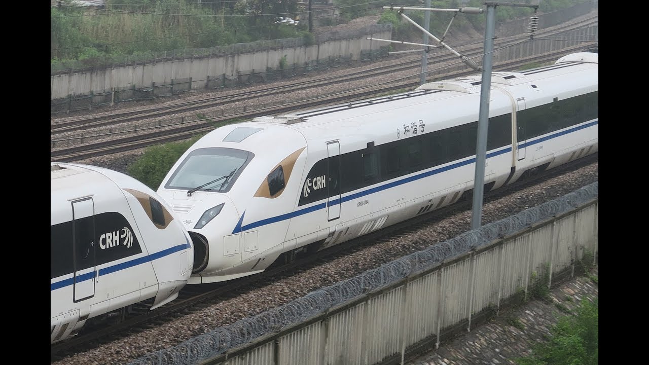 CRH3A+CRH3A, China High Speed train 中國高速列車 (D2206/7上海虹桥往成都, Shanghai to Chengdu Train) - YouTube