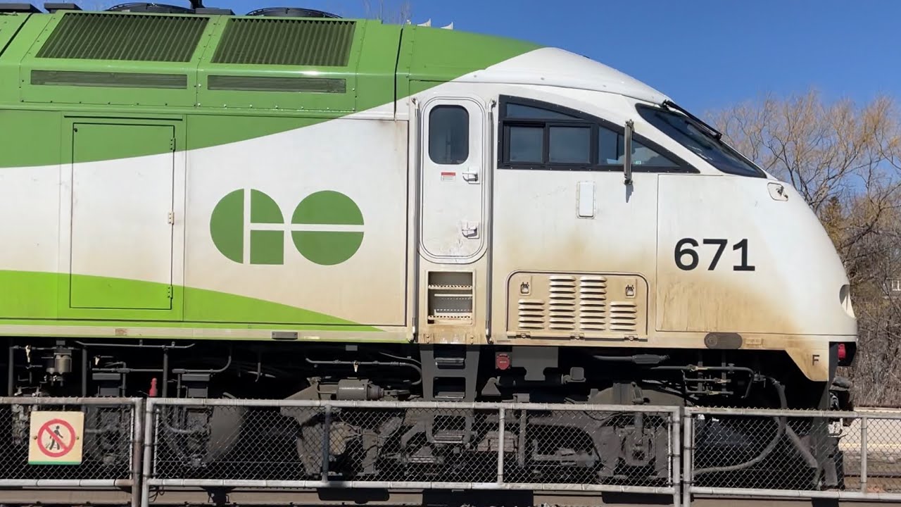Go Train 671 Burlington Go Station March 21 2022 - YouTube