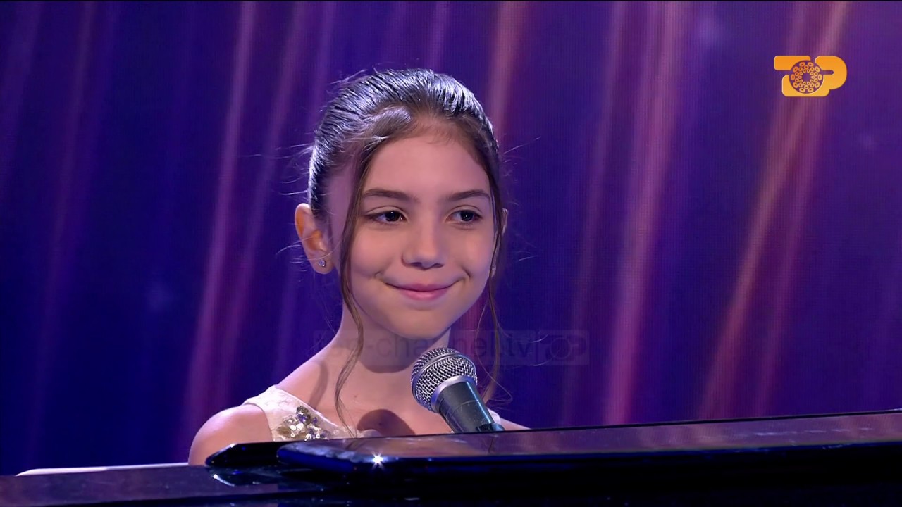 Ana Kodra këndon " Ëndërr" në "E Diell", 17 shkurt 2019 - YouTube