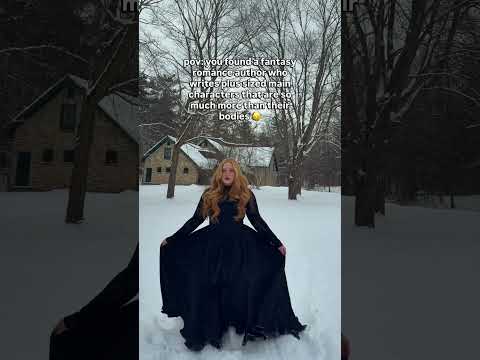 Eira is the main character id THE IRON HEX, is curvy & it’s the least important thing about her🤷‍♀️