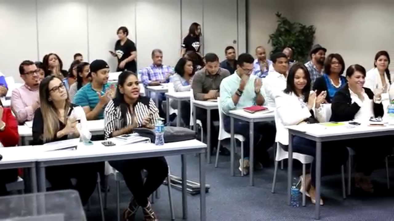 Video 3 min finanzas 101 - YouTube