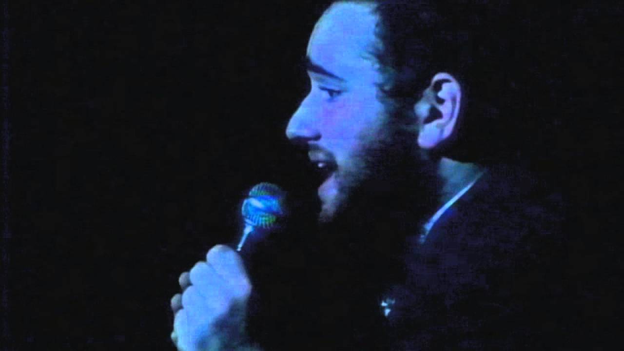 A young Shlomo Simcha live in concert - YouTube