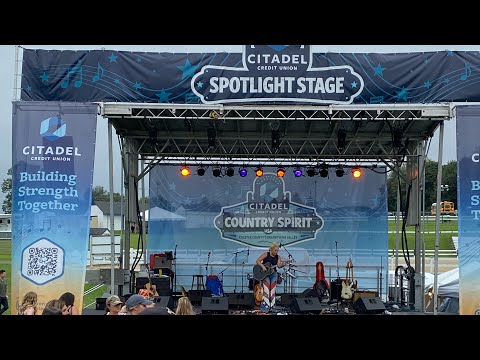 Devon Beck performing at 2021 Country Spirit USA festival - YouTube Music