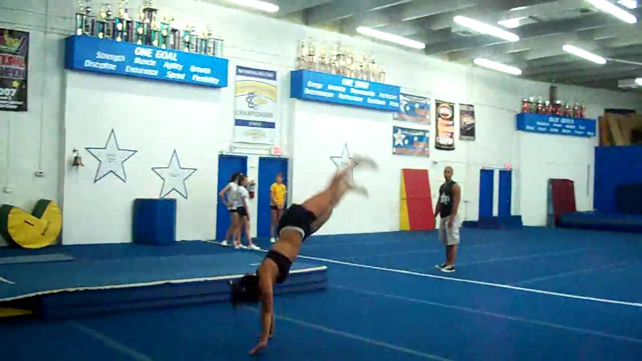 Christina Tumbling 3.MOV - YouTube