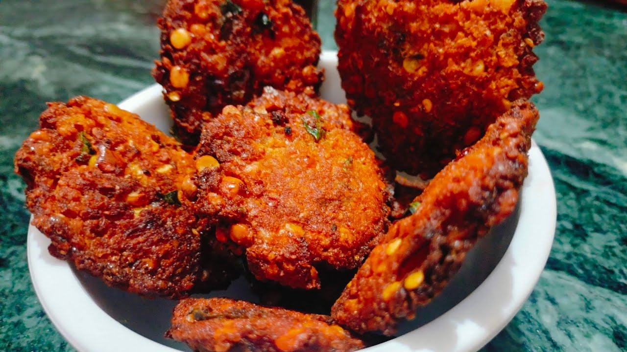 Kerala Nadan Parippu Vada | തട്ടുകട style പരിപ്പ് വട🔥 ️😋 Easy Snacks ...