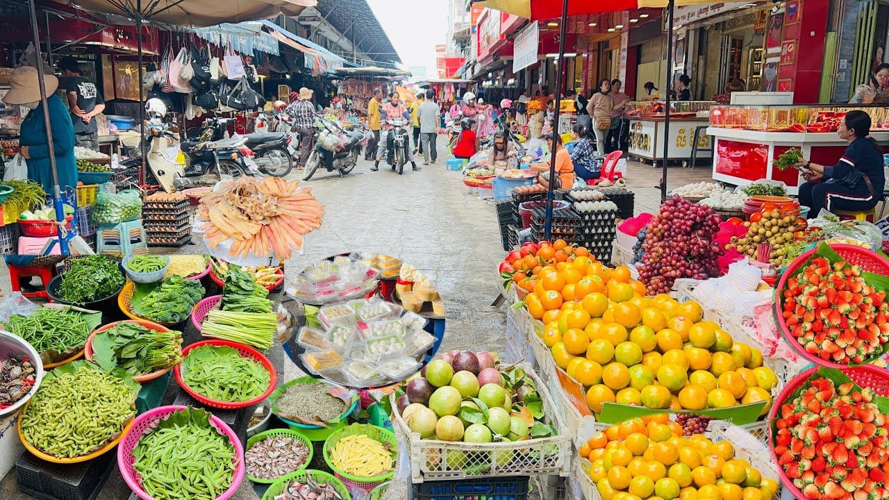 The Bustling Urban Morning Market in Town- Friendly, Affordable ...