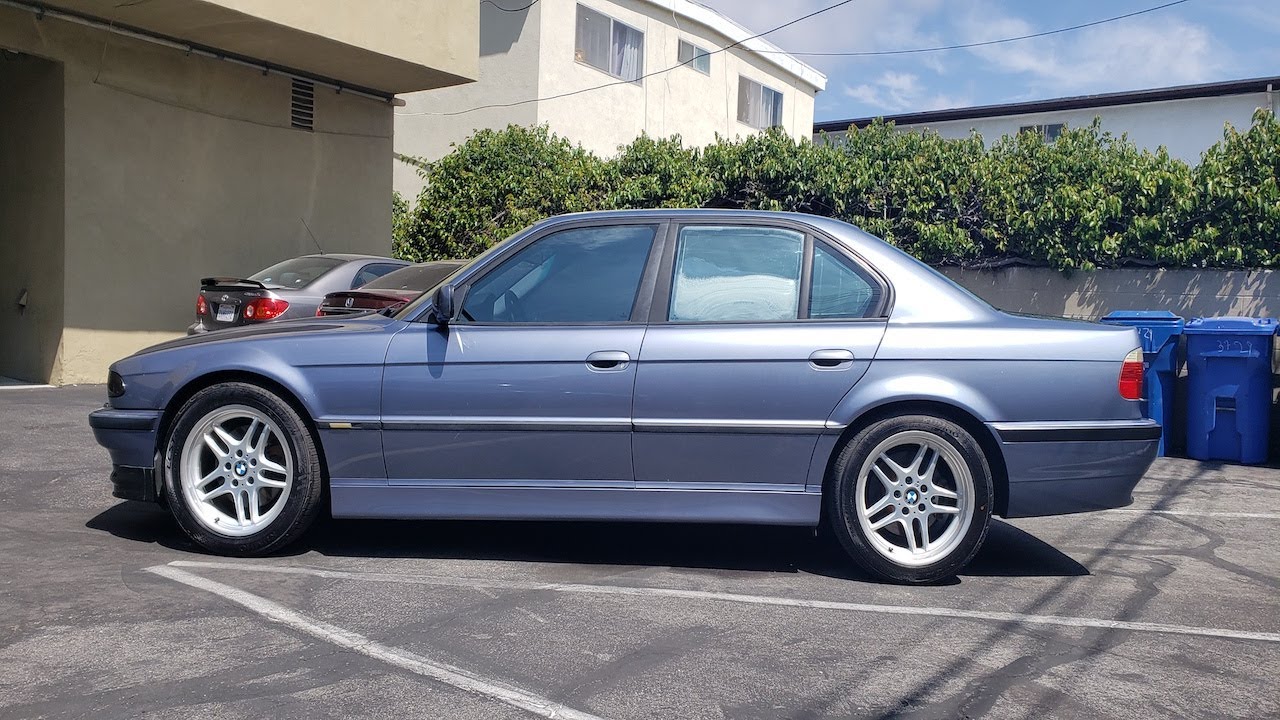 2001 BMW E38 740i M Sport | Daily Driver - YouTube