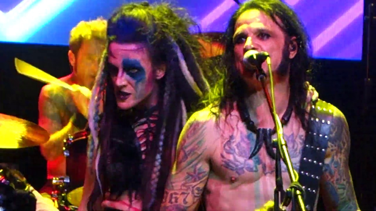 Beasto Blanco "Solitary Rave" Live Megacruise 10/17/2019 - YouTube