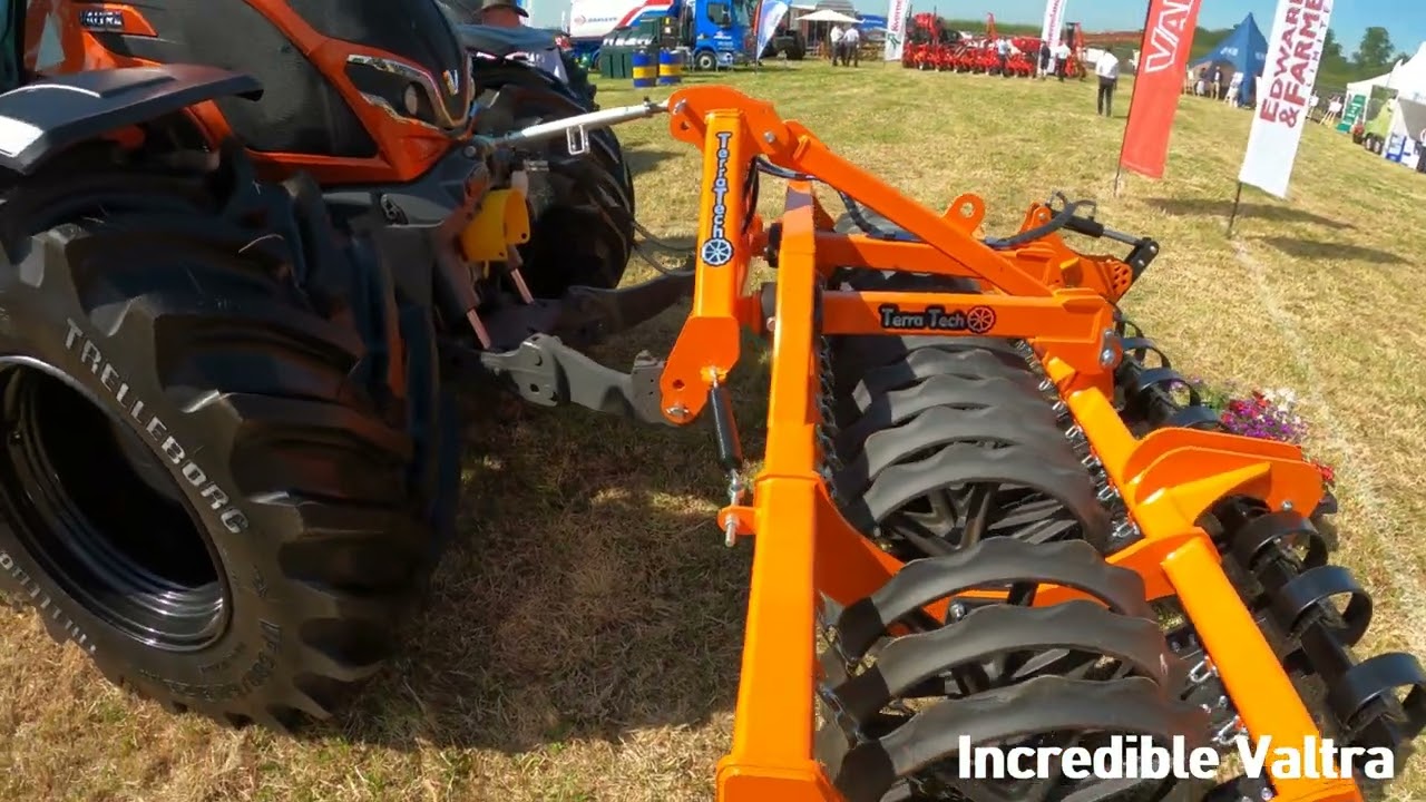 2022 Valtra N175 70th Versu Burnt Orange 4.9 Litre 4-Cyl Diesel Tractor ...