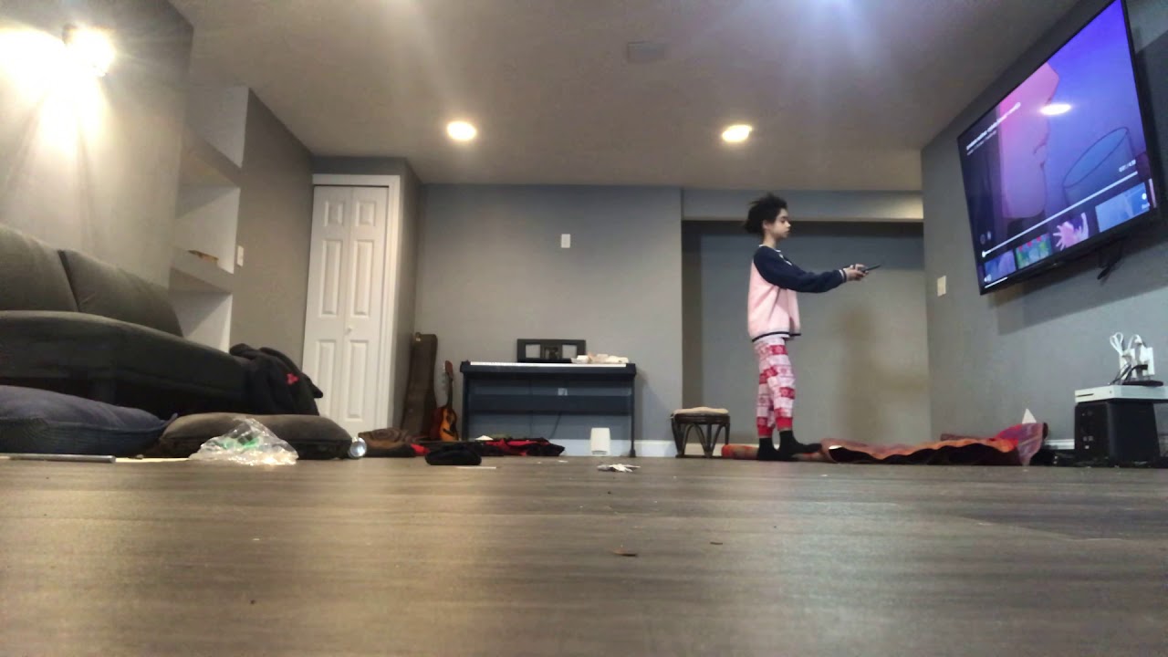 eva dancing to crybaby by Melanie Martinez - YouTube