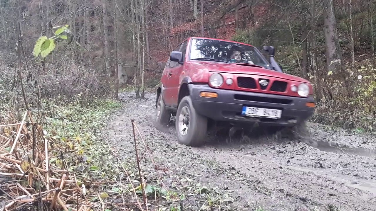 Jeep ZJ 4.0 Nissan Terrano 2,7 TDI - YouTube