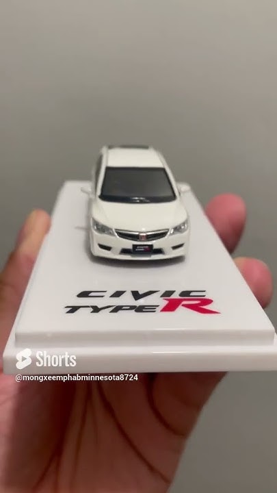 White Honda Civic Type R FD2 - YouTube