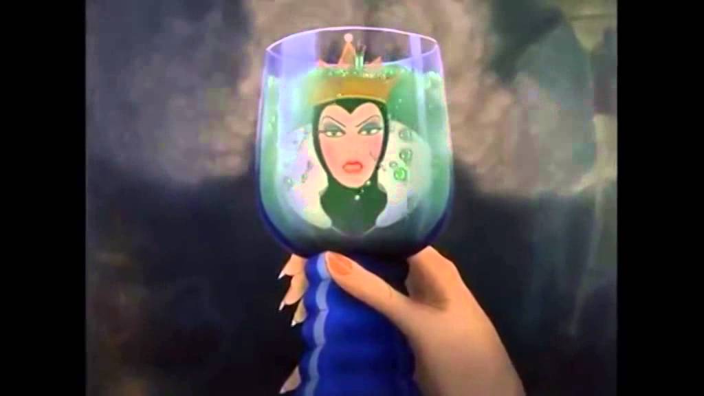 Snow White and the Seven Dwarfs: Evil Queen trasformation (Ready-to-dub ...