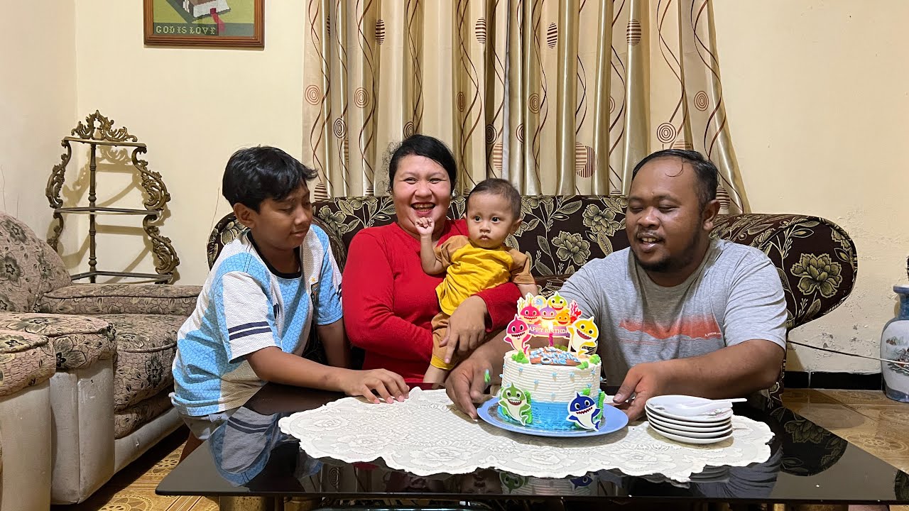 Gilang Ulang tahun ke 1 - YouTube