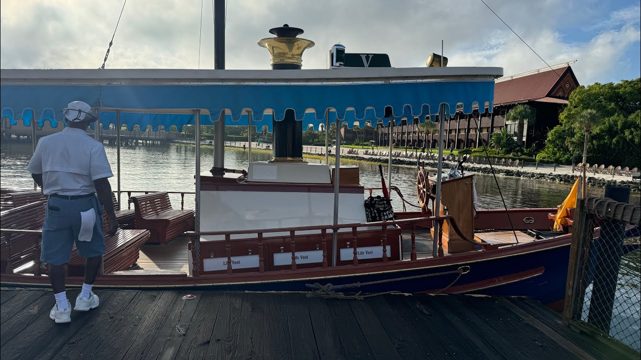 Disney Resort Boat Relaxing Ride across the Seven Seas Lagoon to Magic ...