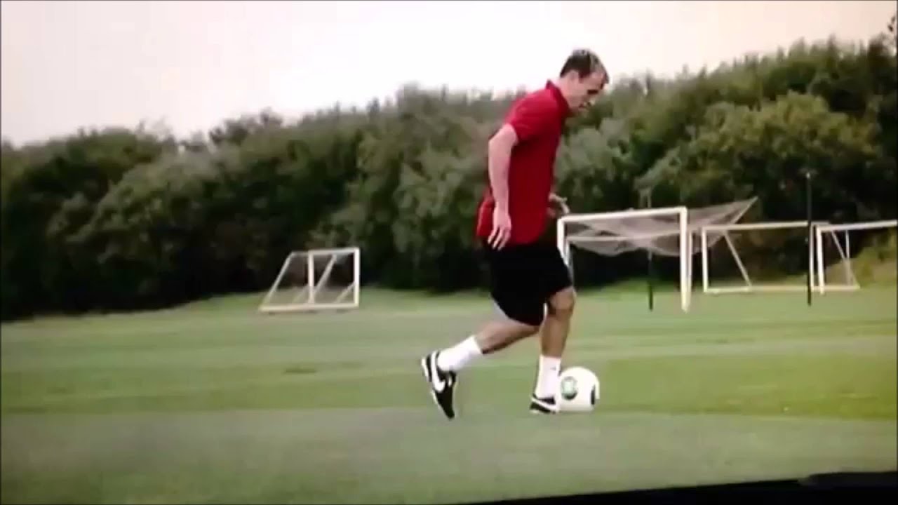 Phil Neville - Football Genius - YouTube
