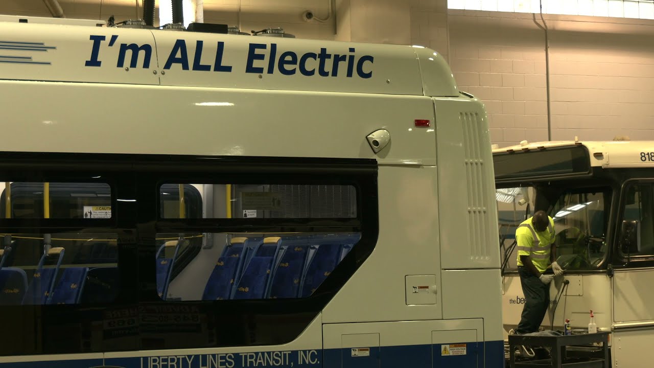 BeeLine E Bus 1 - YouTube