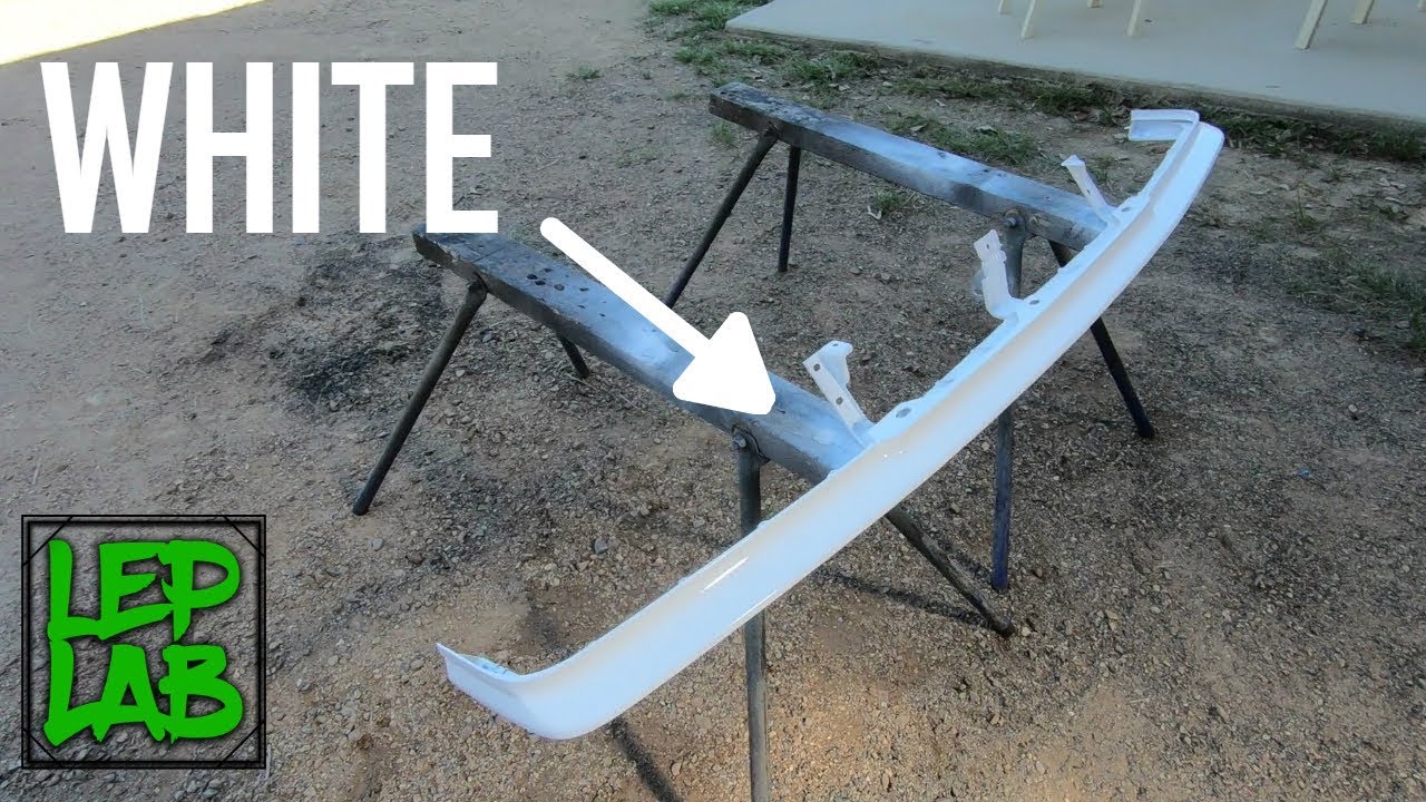 Painting the OSP R31 front lip - YouTube