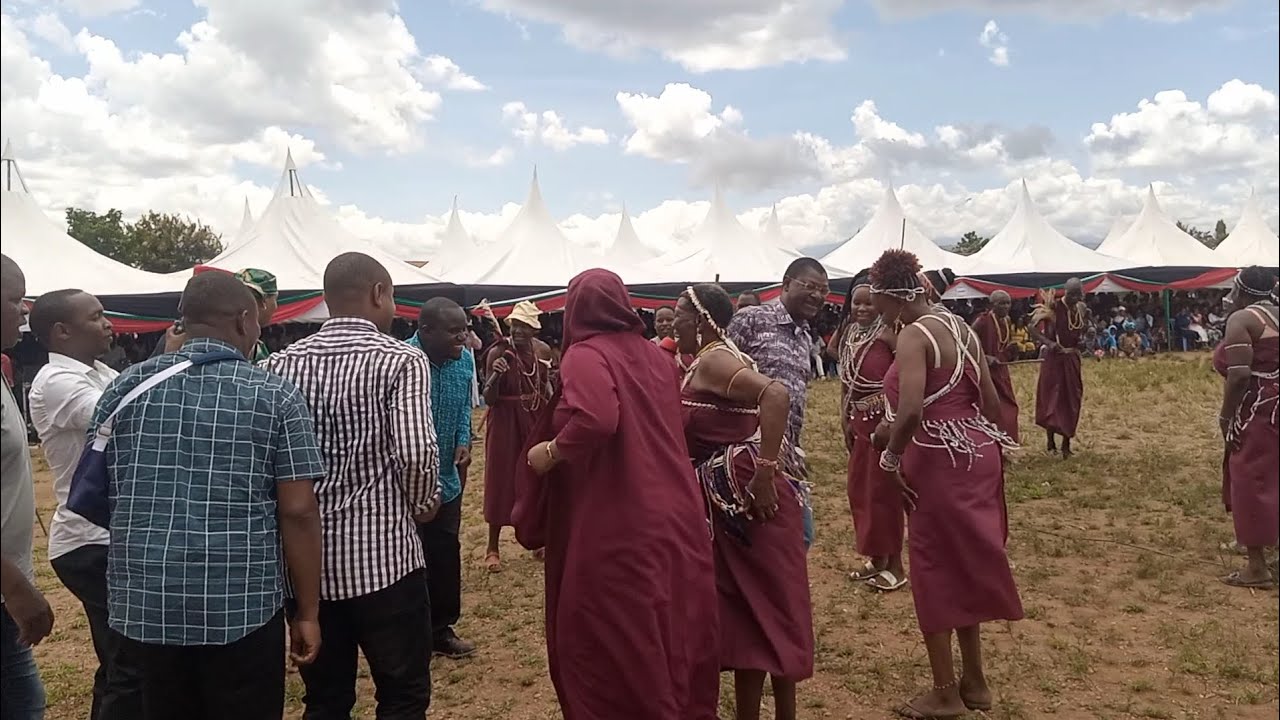 Moses Wetangula na Wakili John Bwire wanavyosakata Goma la Urwasi ...