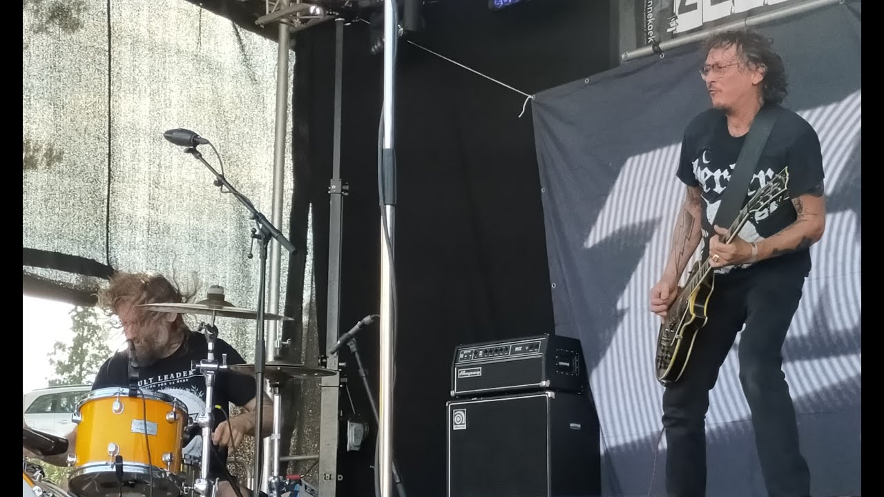 Tankzilla - Wolfpack (Live @ Zeeltje Rock 19-08-2023) - YouTube